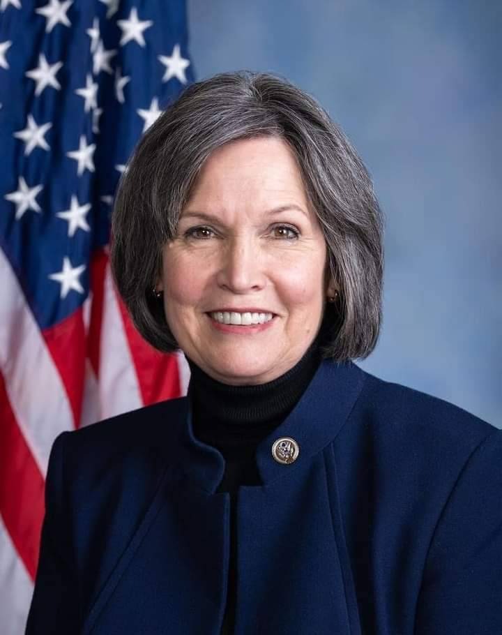 عضو من الكونغرس الأمريكي بصدد تقديم قرار يدين الهجمات التركية – شبكة نبض الشمال